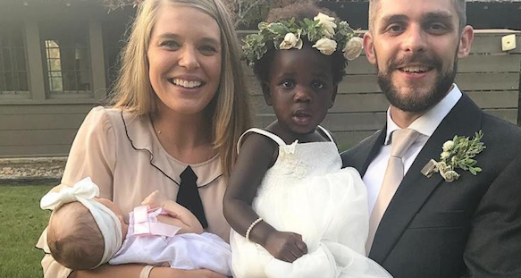 Thomas Rhett Dedicates a Heartwarming Mother’s Day Instagram to His ...